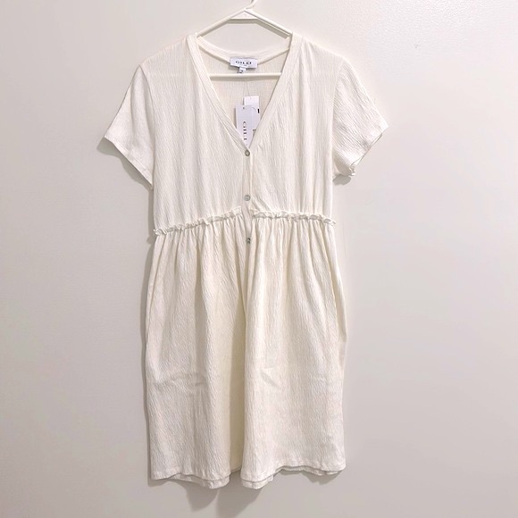 Gilli | Dresses | Nwt Gilli Textured Ivory Short Sleeve Vneck Dress ...